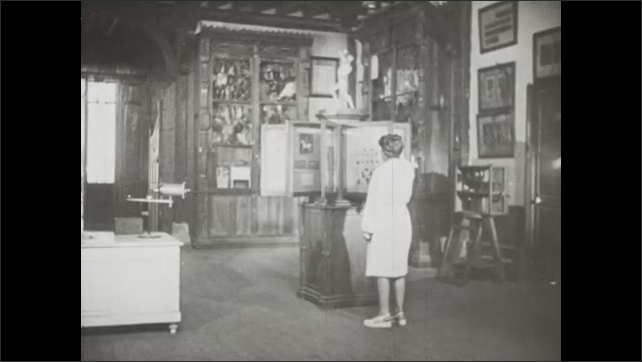 1940s: Diagrams of Muybridge’s experiments. Person flips through books ...