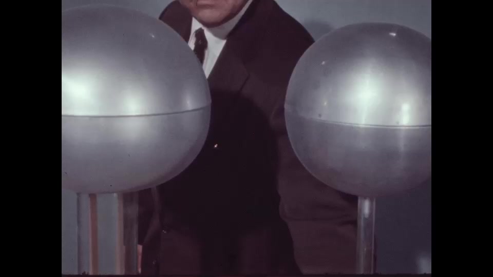 1960s: Spark between the metal spheres of the Van de Graaff generator ...